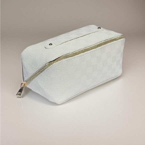 Bags | 19 Vegan Pu Leather Ivory Makeup Bag | Poshmark